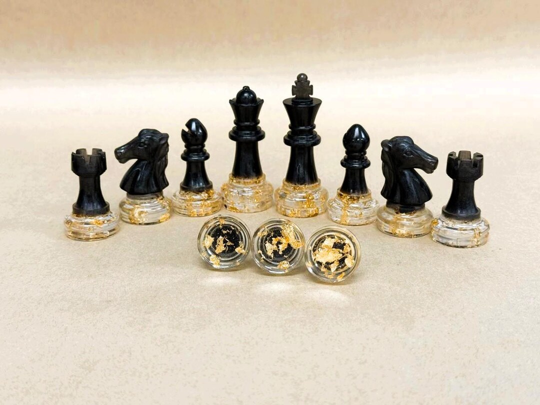 Luxury Chess Pieces, Made From Epoxy Resin, Crystal Clear and Gold ...