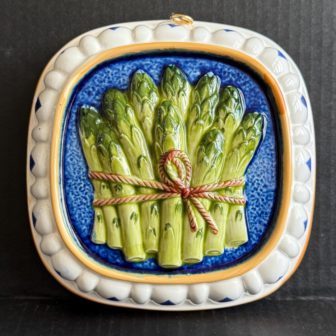 VTG Ceramic Asparagus Mold Wall Hanging Gailstyn-sutton Hand Painted ...