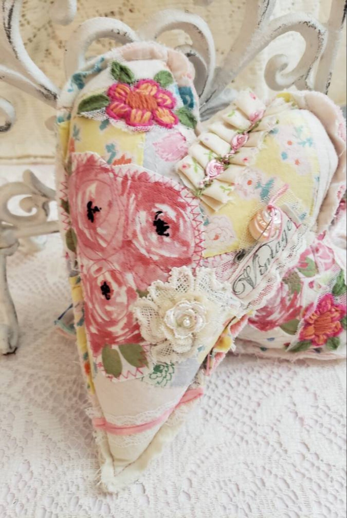 Prim Heart Shaped Vintage Pink Floral Quilt Pincushion Bowl - Etsy