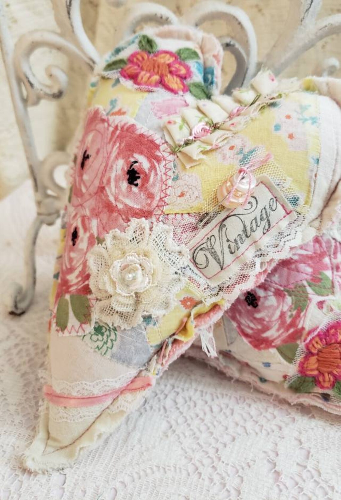 Prim Heart Shaped Vintage Pink Floral Quilt Pincushion Bowl - Etsy