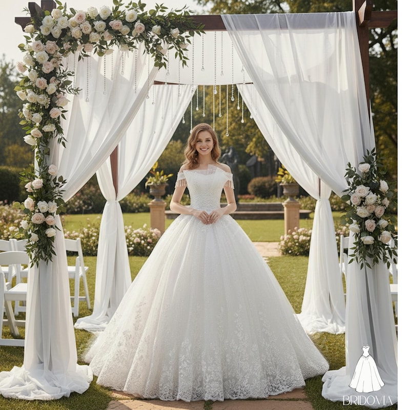 Regal gowns - Etsy.de