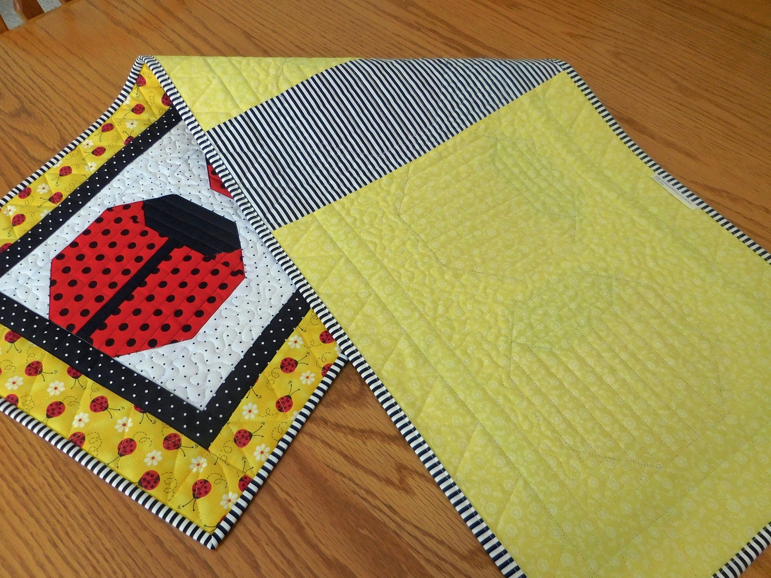 Quilted Ladybug Table Runner Dining Decor Home Decor - Etsy