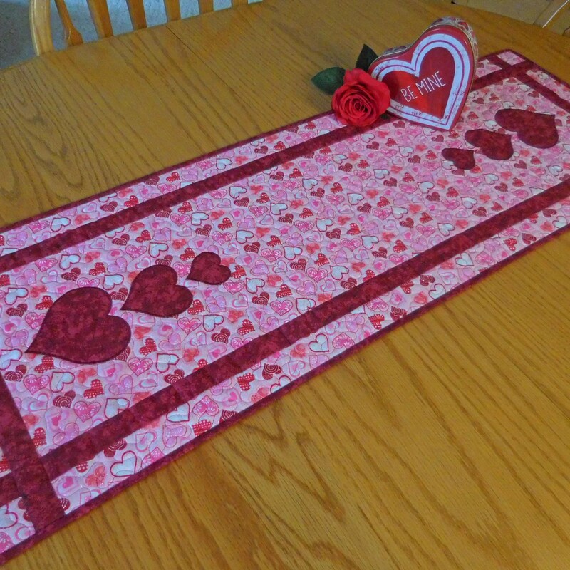 Valentine Table Runner - Etsy