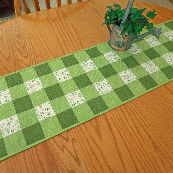 Table Runner Green - Etsy