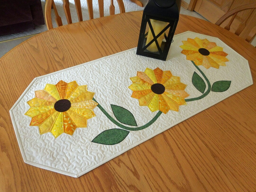 Quilted Table Runner for Spring, Summer or Fall, Floral, Sunflower ...