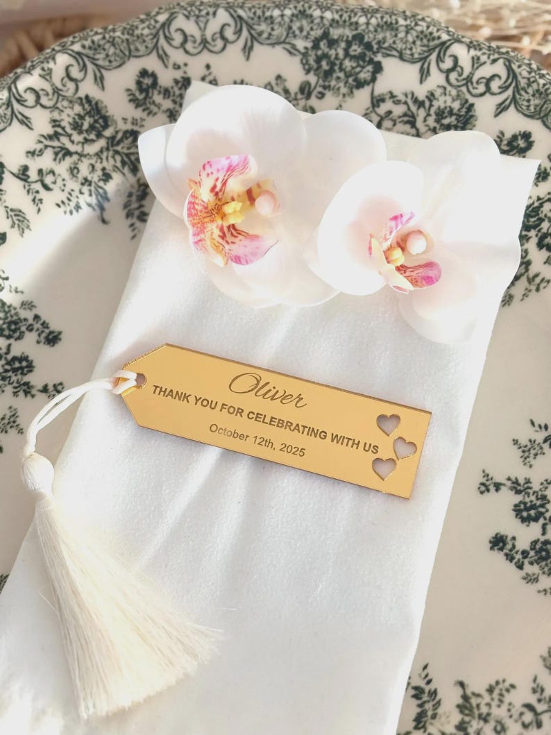 Personalized Wooden Place Cards – Wedding Name Tags, Table Seating ...