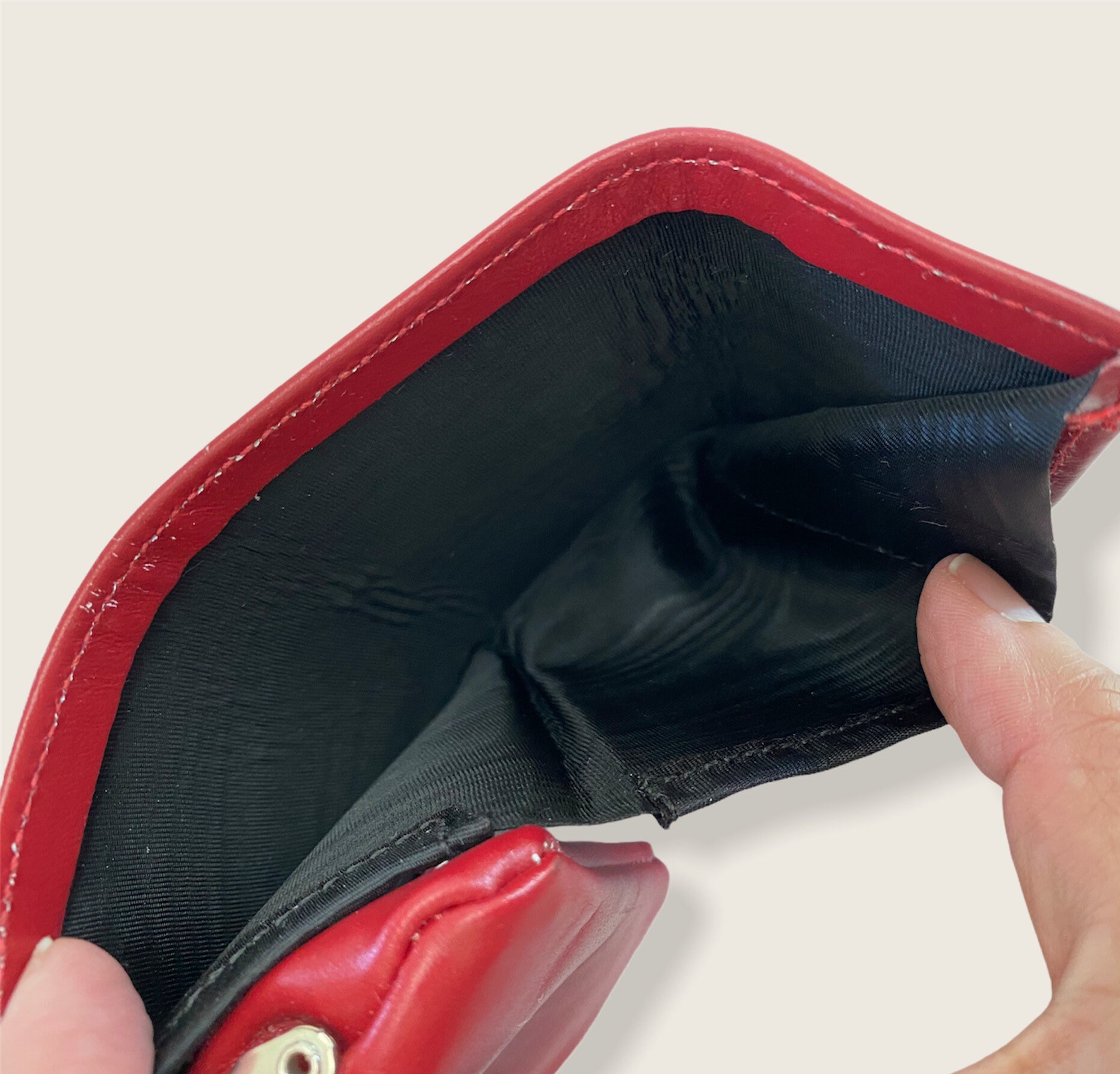 Small Red Wallet With Coin Purse - Red Vintage Wallet - Kisslock Coin ...