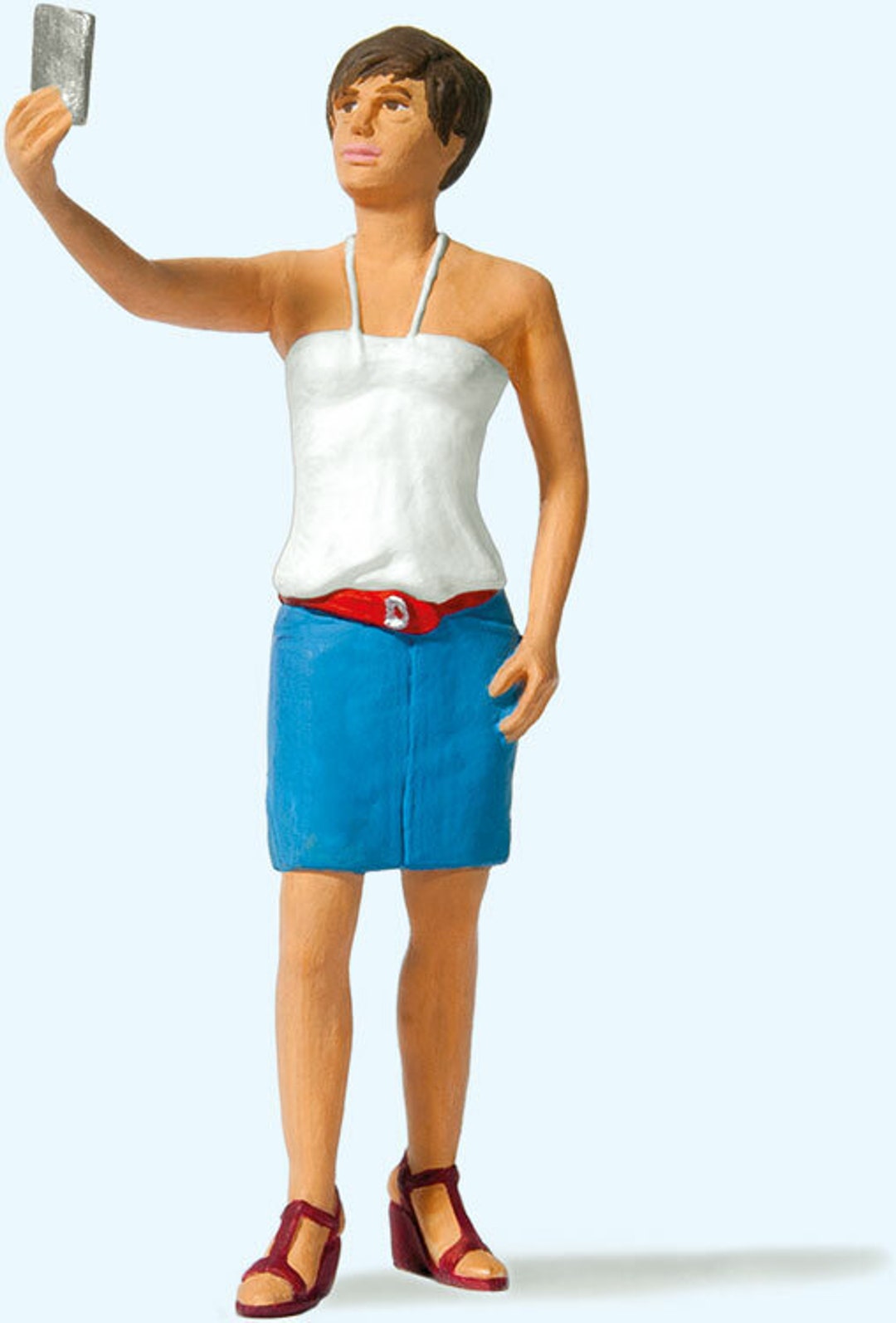 Preiser 45524 G Scale Woman Taking a Selfie - Etsy