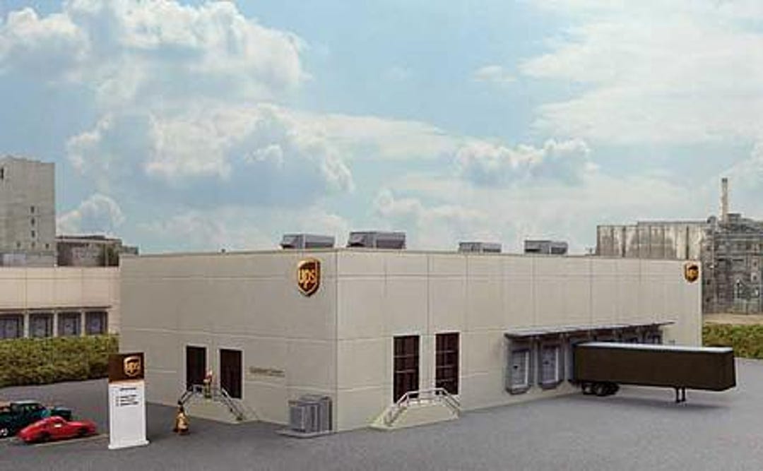 Walthers Cornerstone 933-3863 N Scale UPS(R) Hub With Customer Center ...