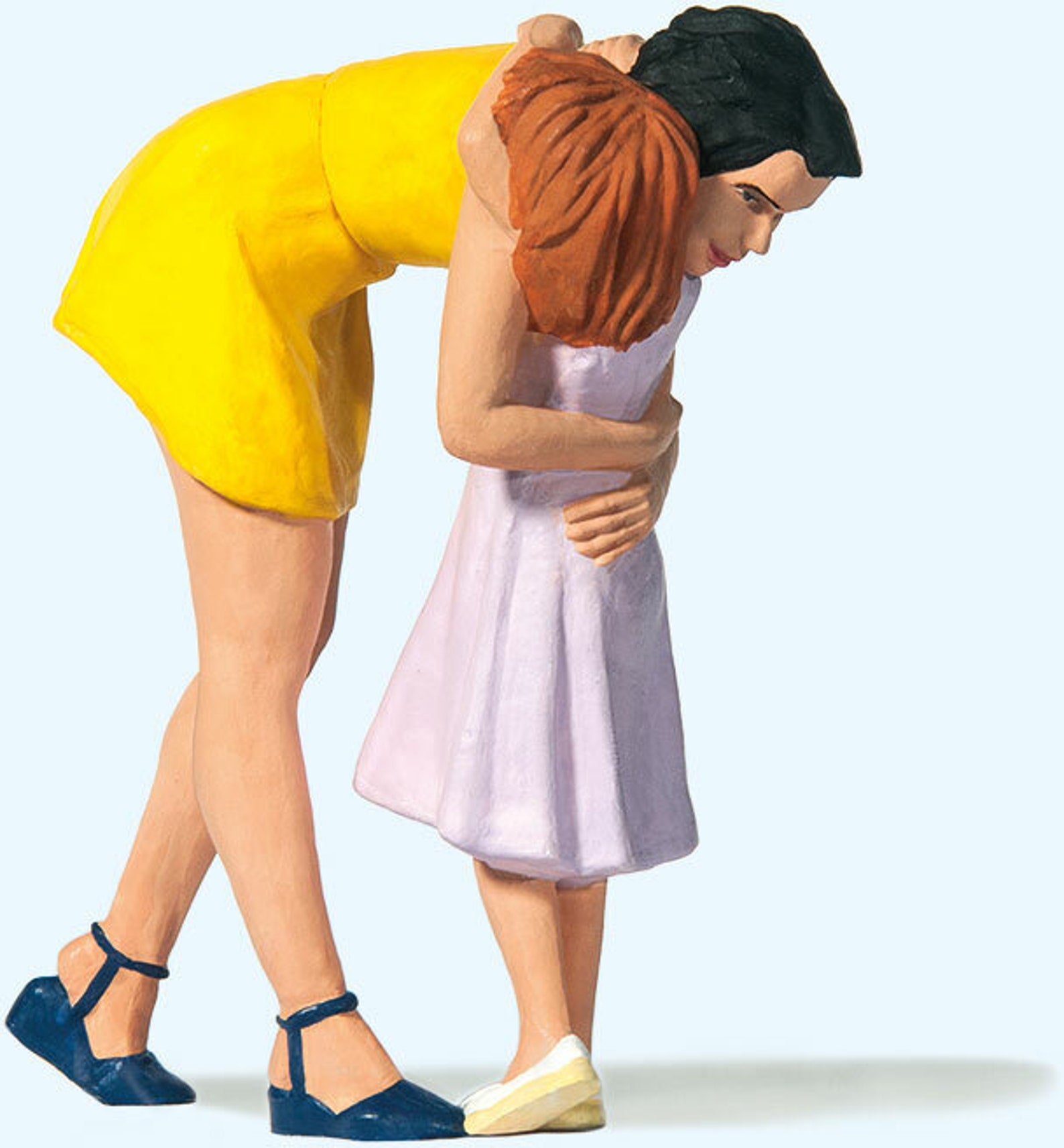 Preiser 44942 G Scale Woman Hugging Girl - Etsy