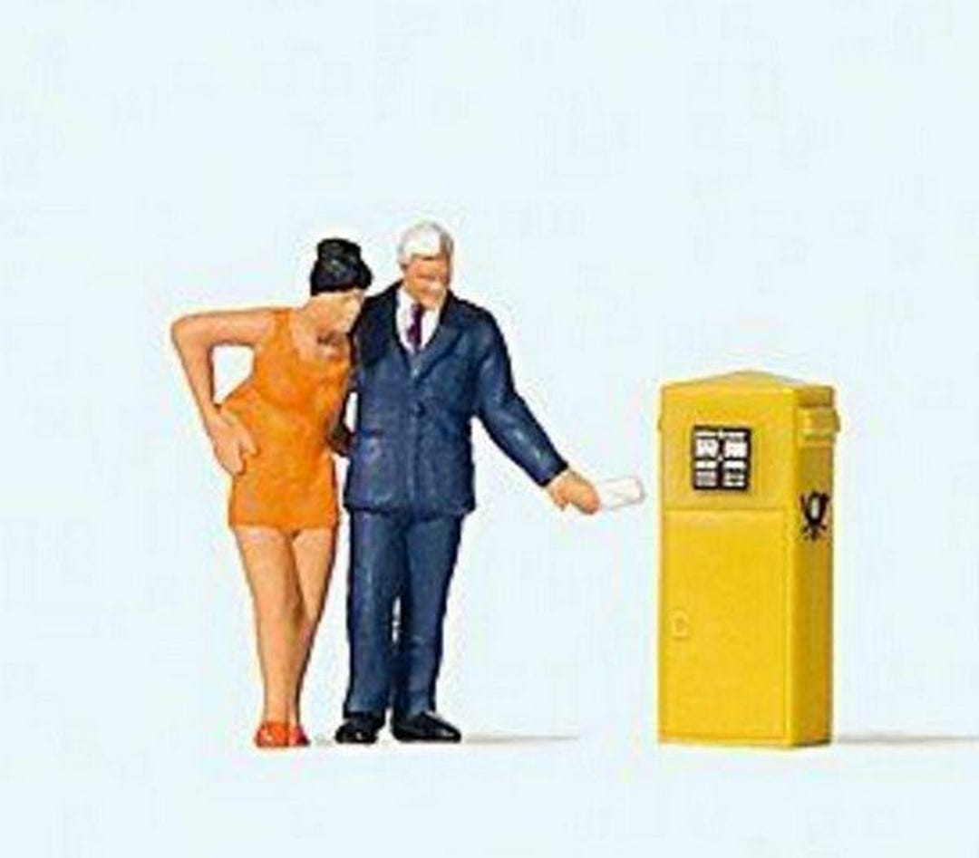 Preiser 28194 HO Scale at the Mailbox -- Pkg(2) - Etsy