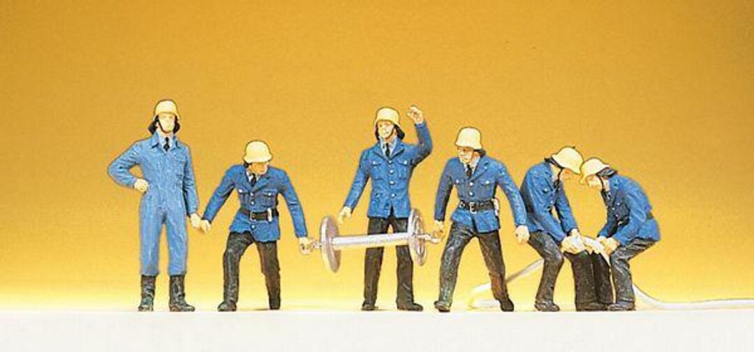 Preiser 14204 HO Scale Firemen -- #5 - Etsy