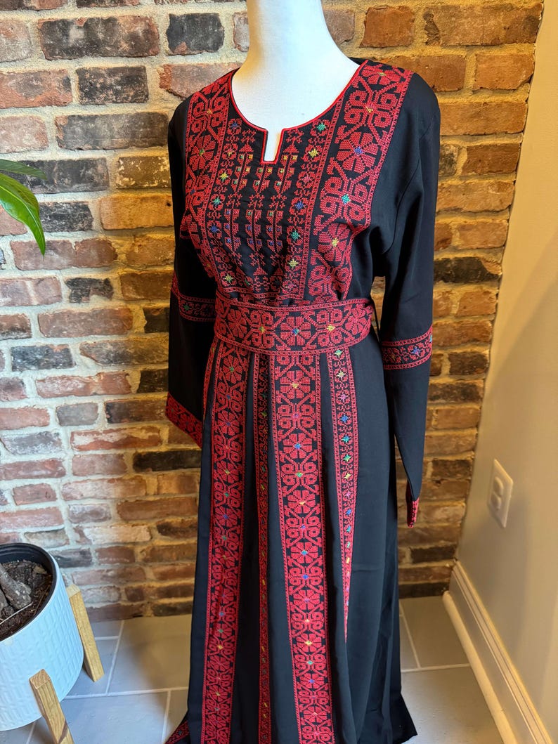 Embroidered Palestinian Style Traditional Thobe - Etsy