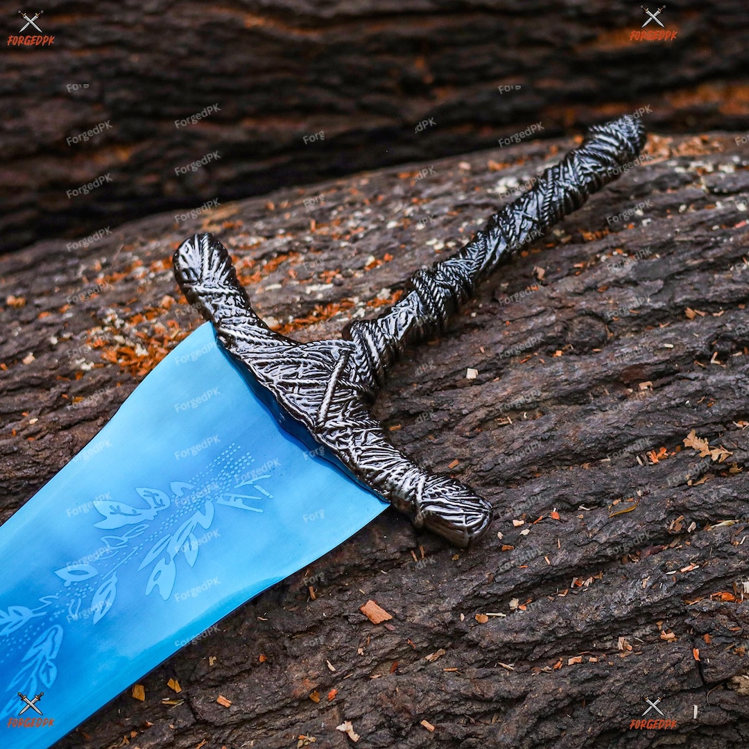 Hand-forged Dark Moon Greatsword Replica | Full Metal Fantasy Cosplay ...