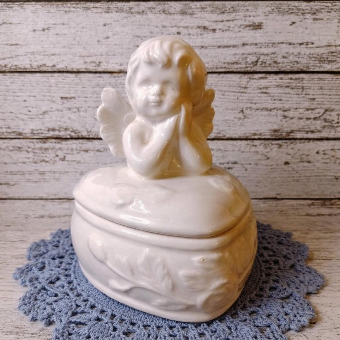 Little Vintage Ceramic Trinket Box/white/heart-shaped/ Shabby Chic ...