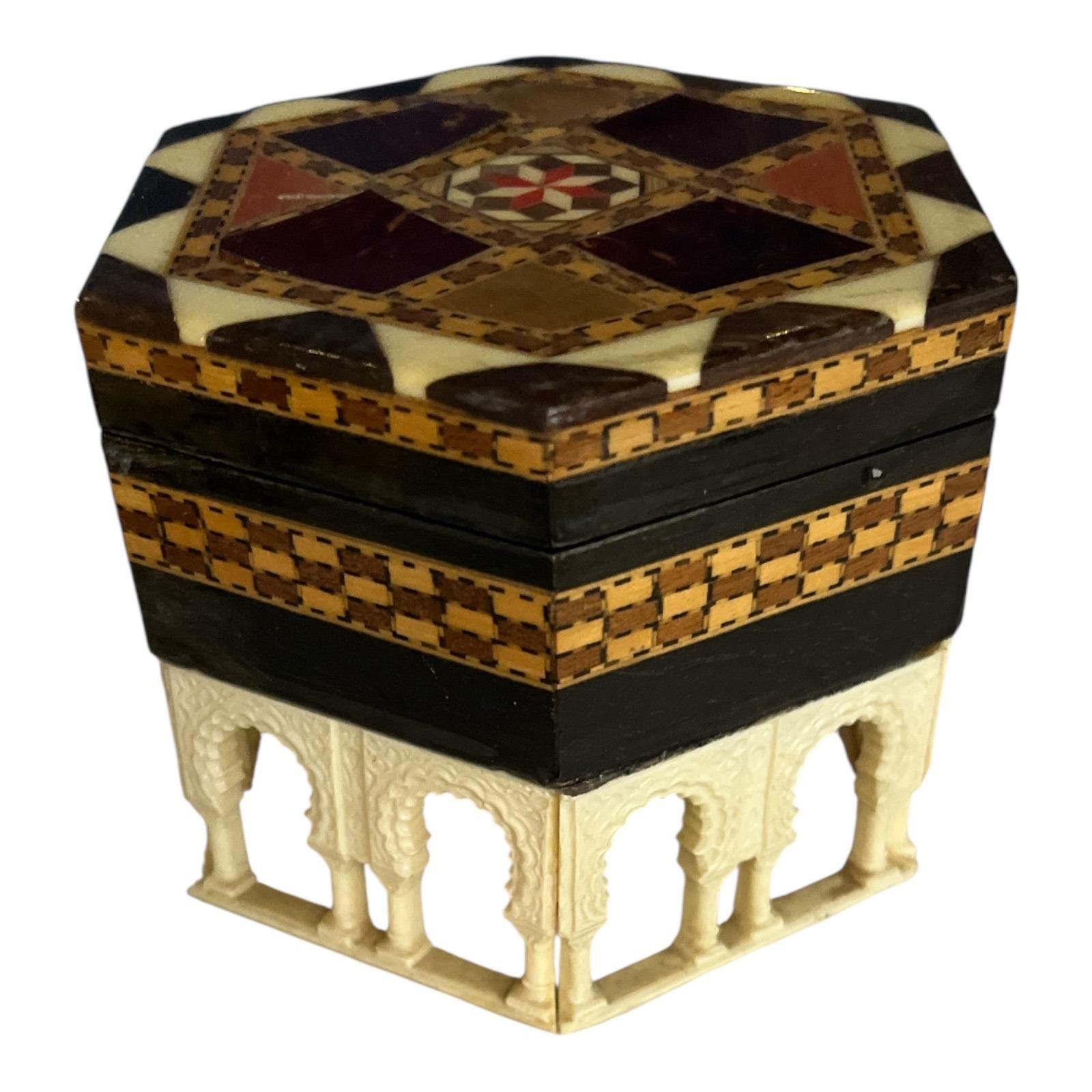 Vintage Octagonal Mosaic Inlay Jewelry Box With Moorish Arches – Red ...