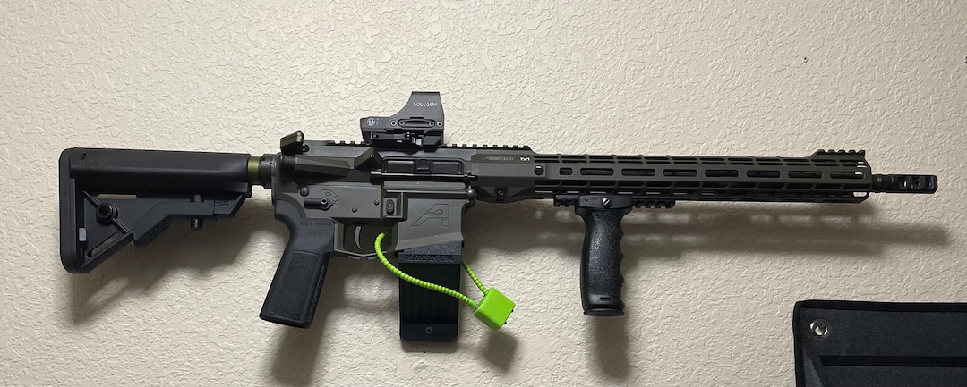 AR-15/ M4 Wall Mount (lockable) - Etsy