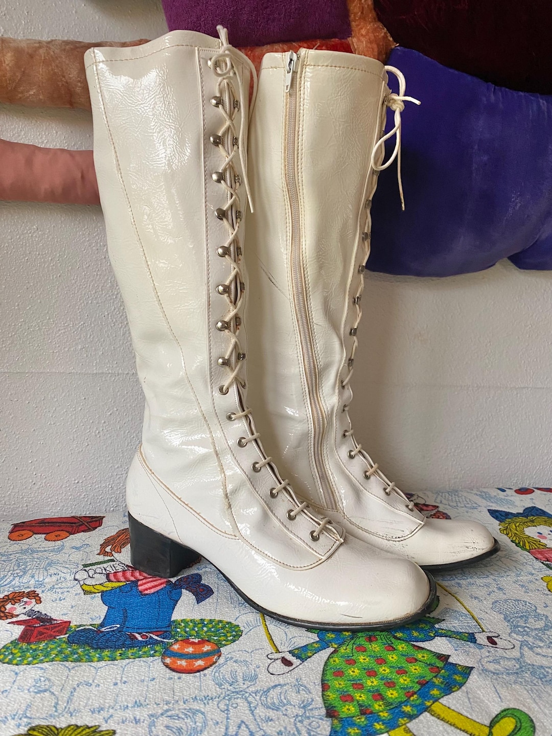 RARE ORIGINAL VINTAGE 1960s White Vinyl Lace up Go Go Boots Size 7 ...