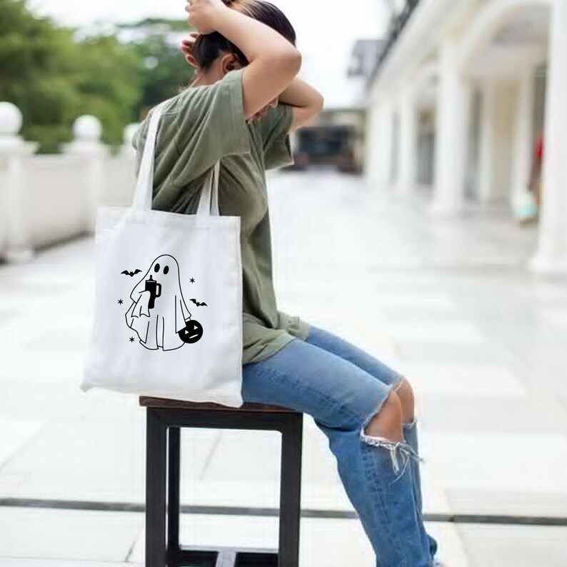 Ghost SVG Bundle, Cute Ghost Outline SVG, Retro Floral Ghost PNG ...