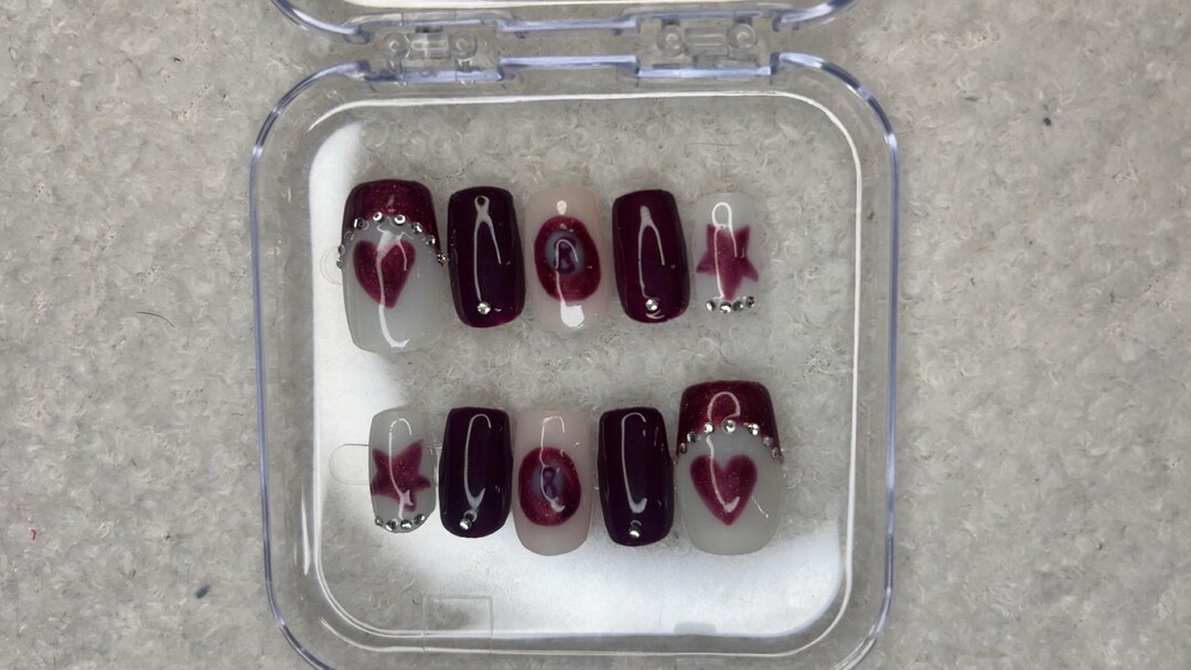 Red 8 Ball Nail Set - Etsy
