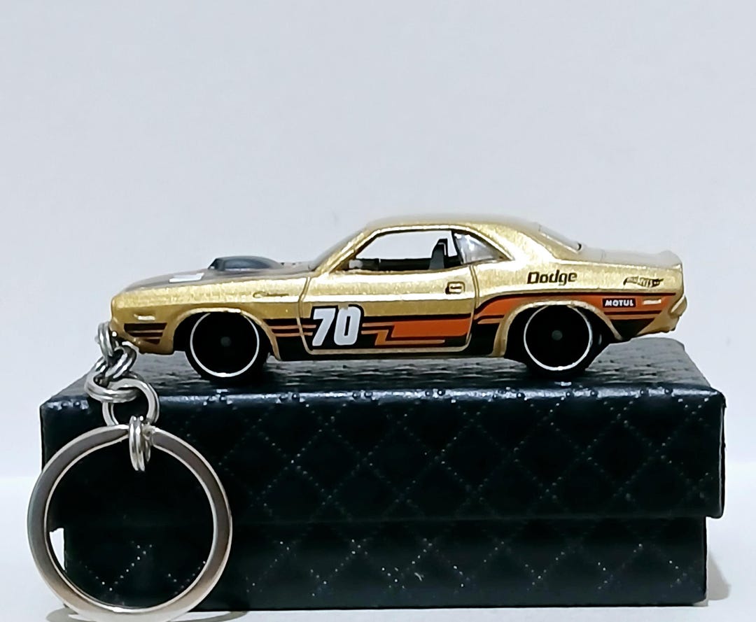 Hot Wheels 70 Dodge Hemi Challenger Keyring Gift Pack Free Boxed ...