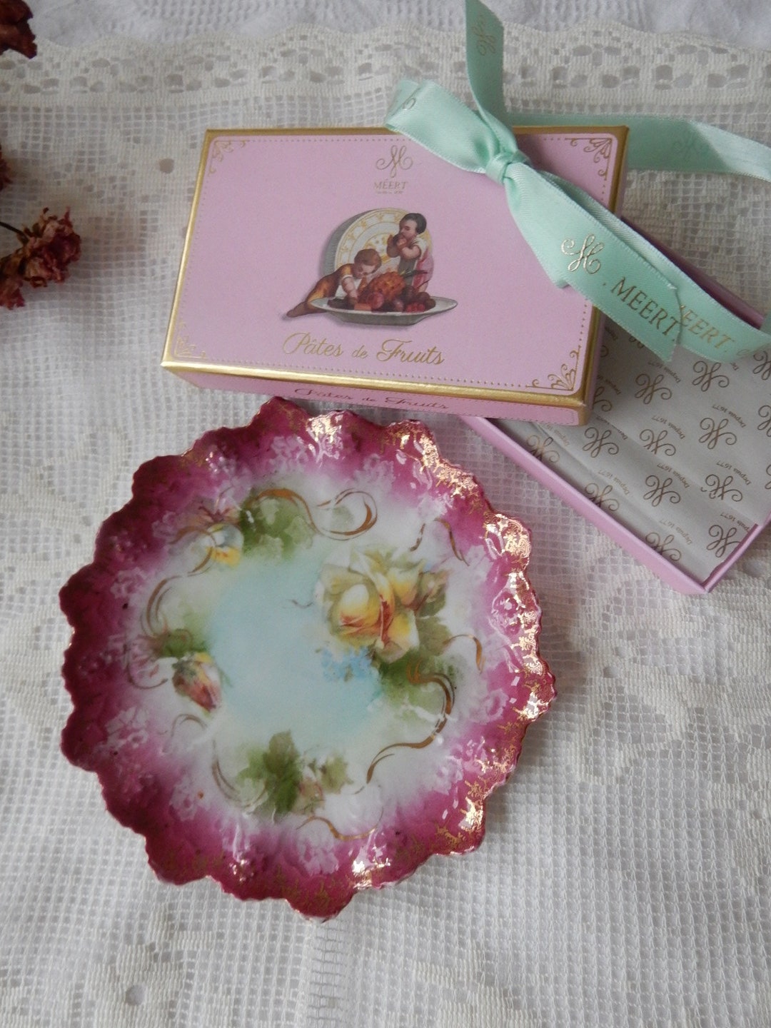 Vintage Porcelain Boudoir or Serving Dish, With Vivid Faded Roses Motif ...
