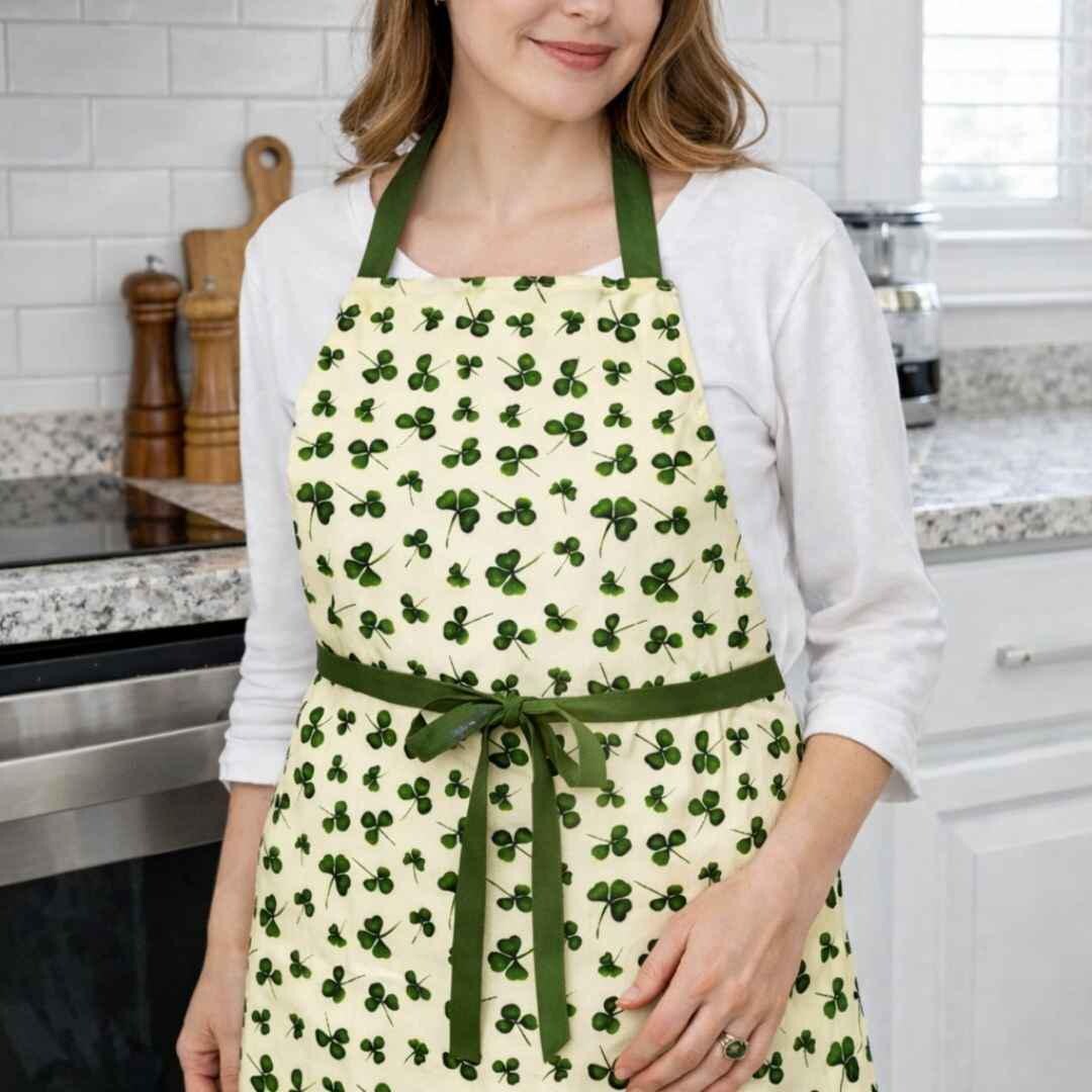 Irish Shamrock Apron - St Patrick's Day Kitchen Gift for Cooking BBQ ...