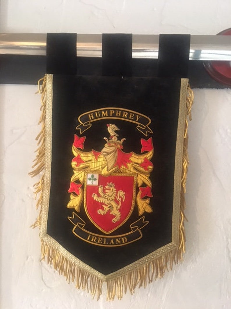 Embroidered Family Coat of Arms Banner - Surname Crest Genealogy ...