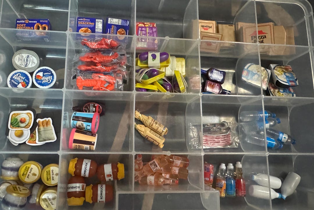 Miniverse Fill the Fridge AA Soft Pretzels, AA Dogs, Jello Pudding ...
