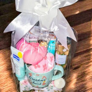 Mom and Grandma's Day Gift Boxes - Etsy