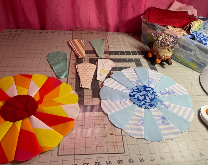 Vintage Dresden Plate Quilt Block Pieces - Etsy