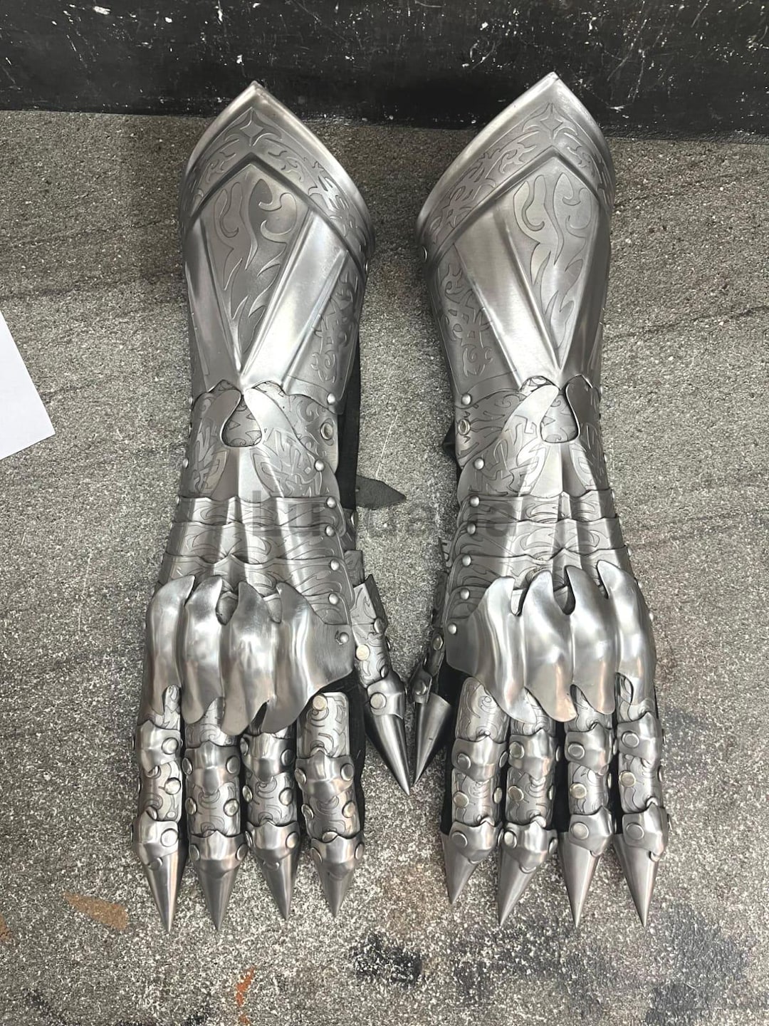 Medieval Nazgul Etching Gloves Set Medieval Knight Gothic Gauntlet ...