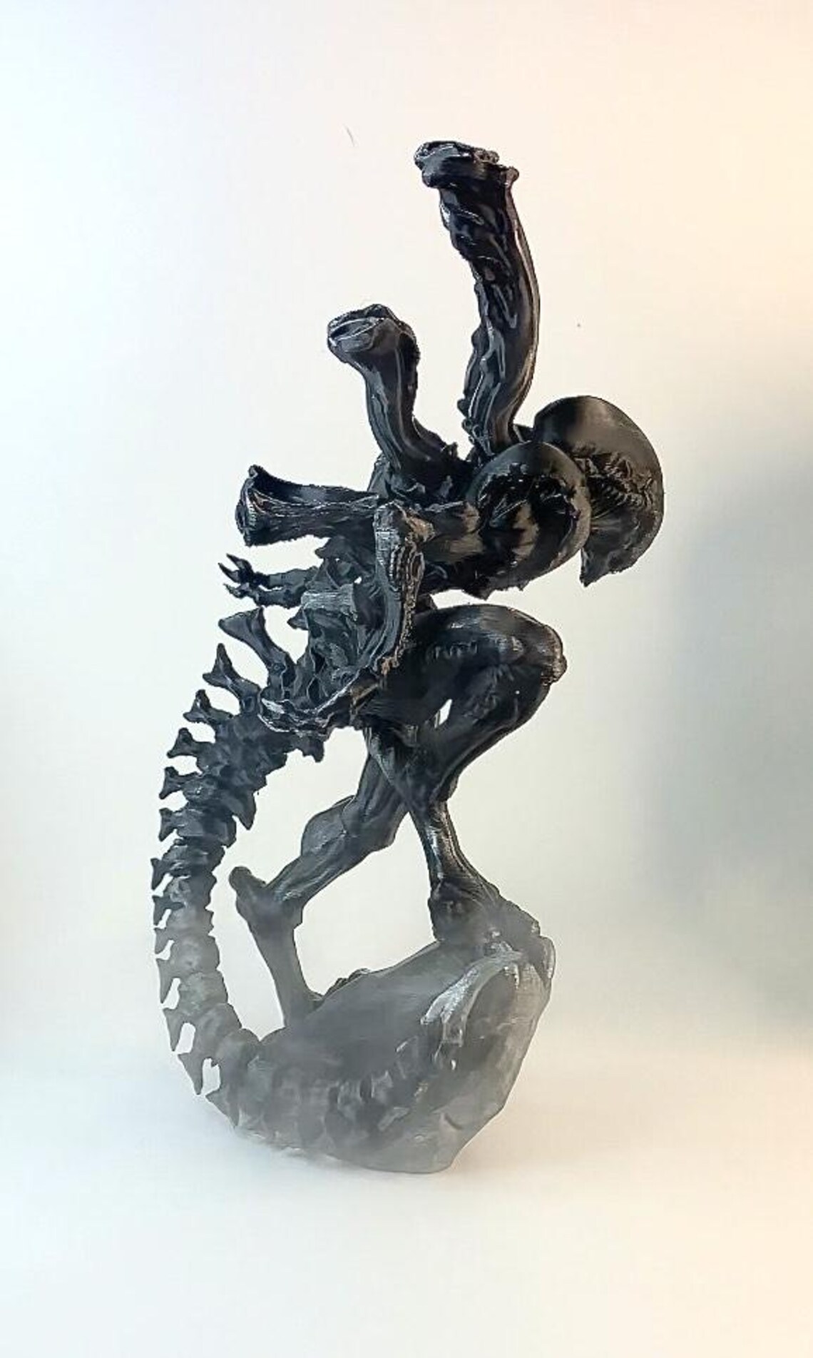 Xenomorph Alien Statue Sci-fi, Standing Figurine, Desk Accessory ...