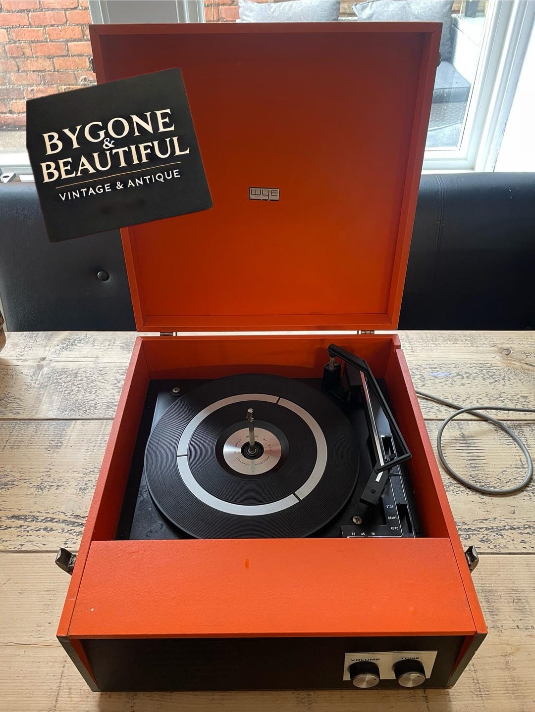 Vintage 1960s WYE Record Player - Powers On, Turntable Not Spinning ...