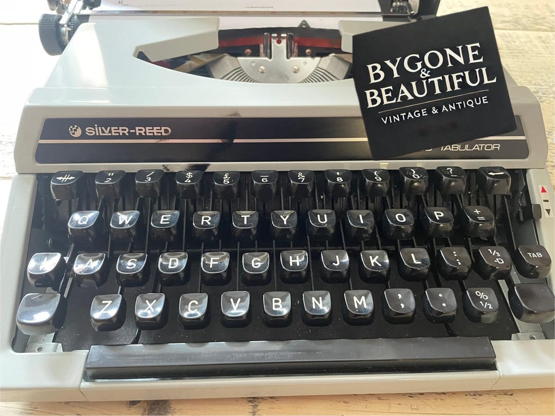 Vintage Silver-reed SR100 Typewriter – Classic Retro Writing Machine - Etsy