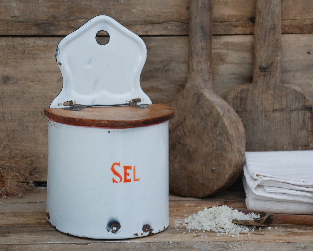 Vintage White Enamel Salt Box, Outdoor Wall Planter, Home Decor Rustic ...