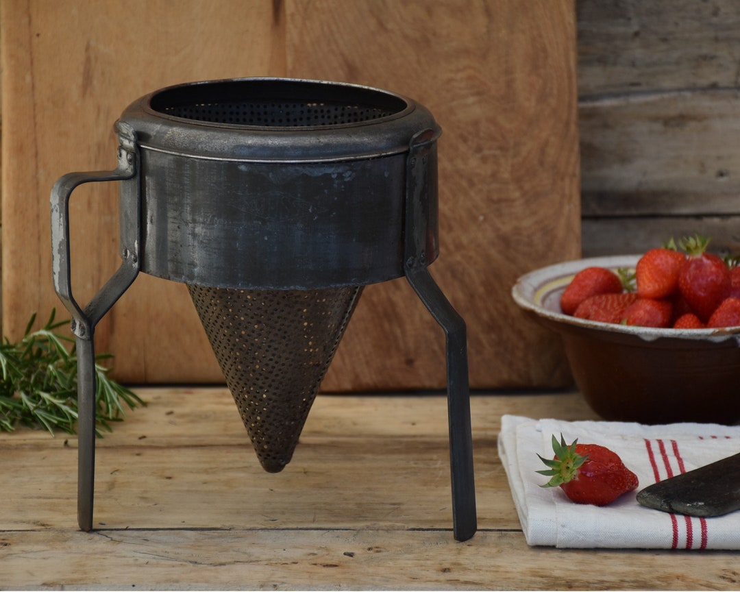 Metal Footed Cone Canning Sieve Strainer, Chinois Colander, to Crush ...