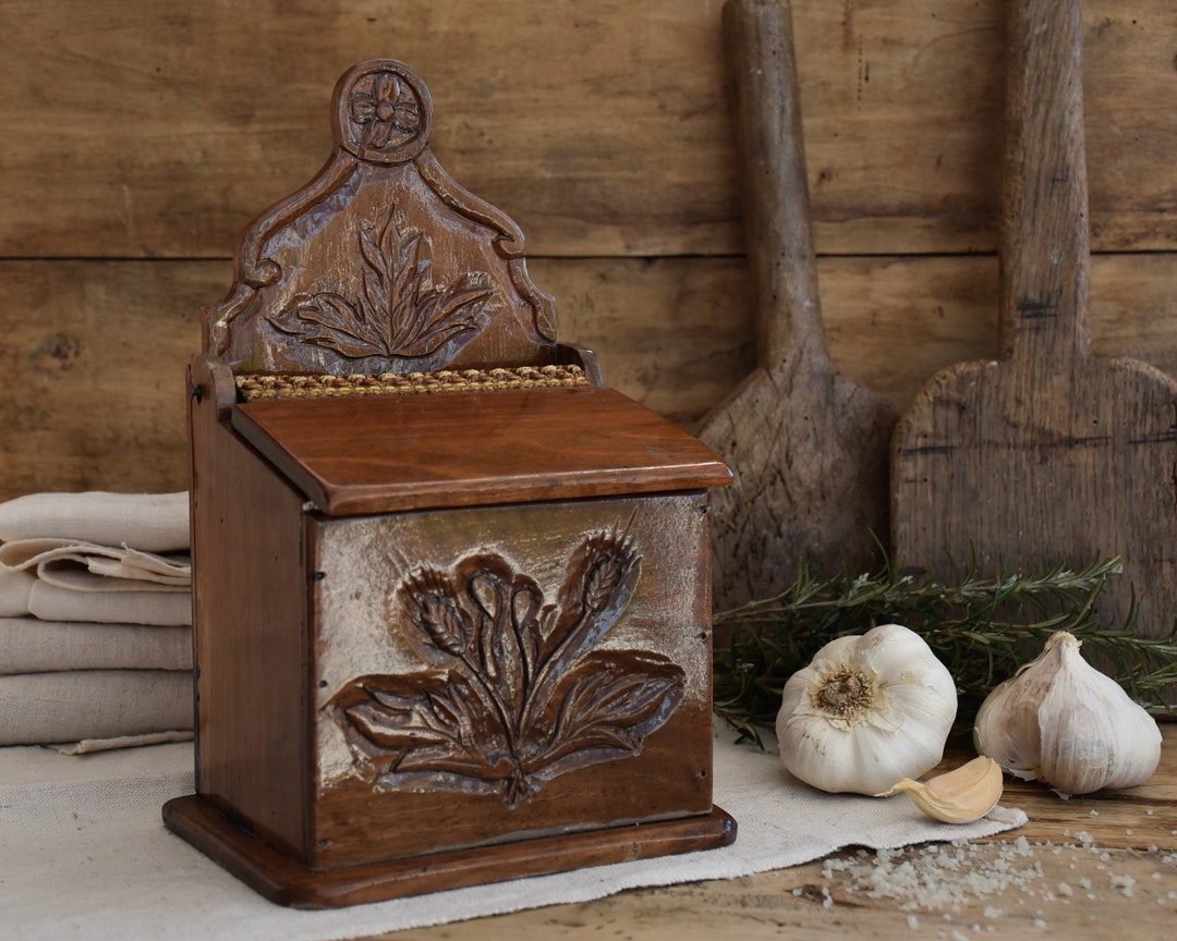 Vintage Wooden Salt Box, High Gloss Varnished Engraved Wood, Salt ...