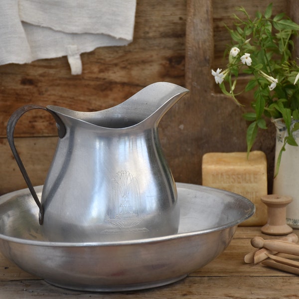 Pitcher Basin - Etsy