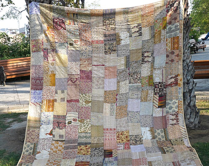 Handmade Floral Patchwork Quilt: Cotton Throw Quilt (47x47) - Etsy