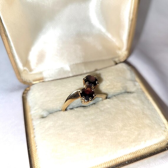 10K Garnet Ring Vintage SEMCO Two Stones Bypass Style Yellow Gold