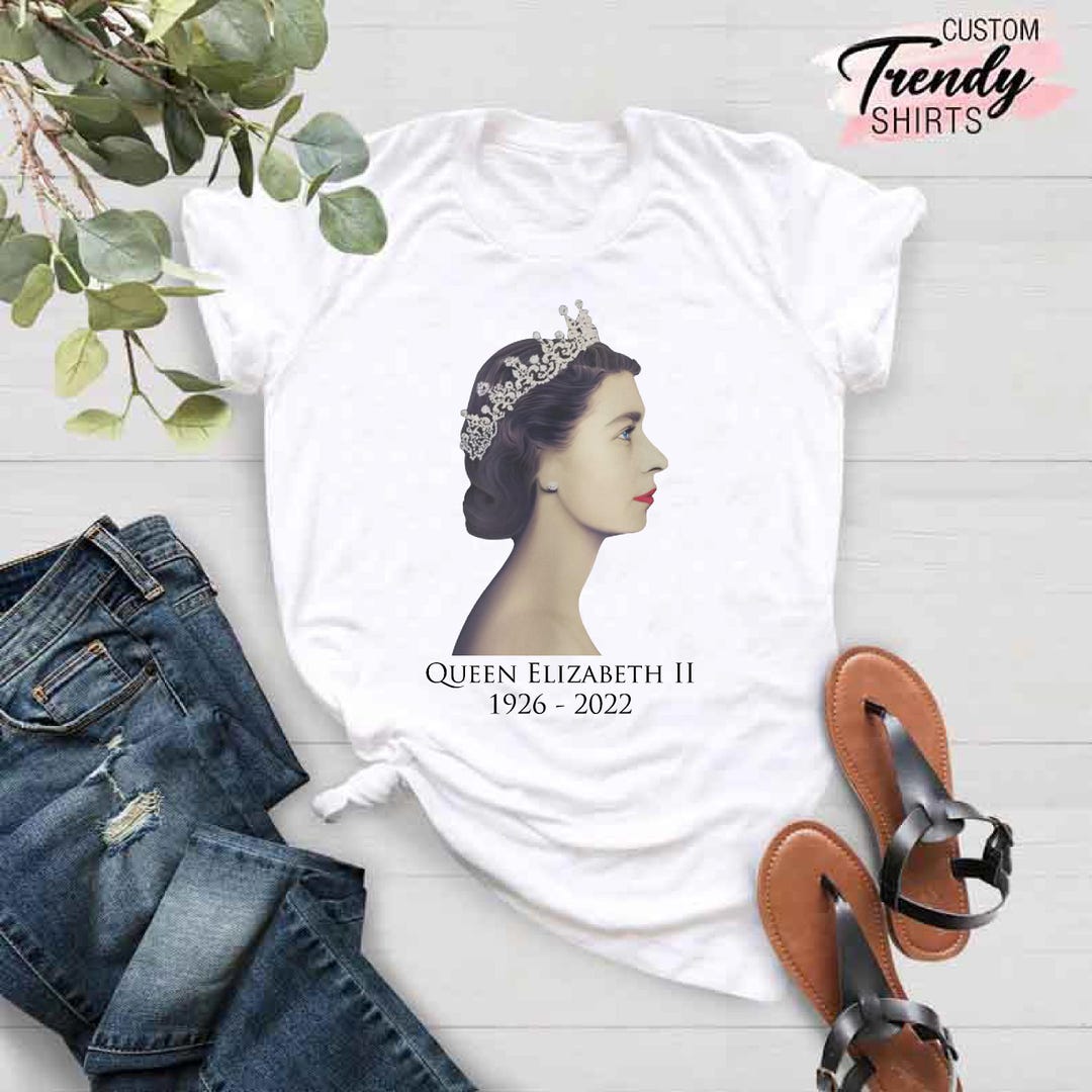 Queen Elizabeth Shirt, Queen's Crown Shirt, United Kingdom Tshirt,royal ...