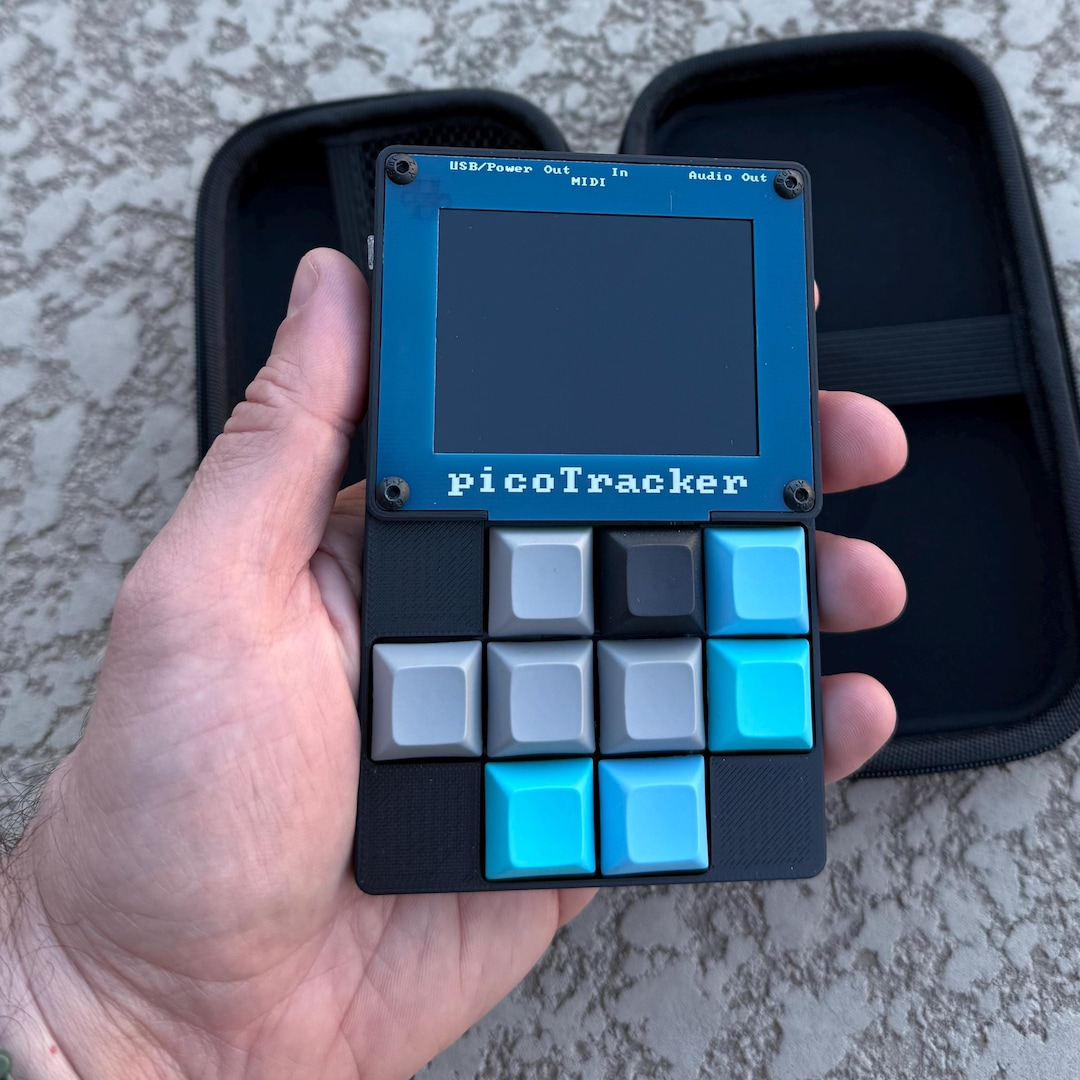 Picotracker V2 Sample / Midi Tracker (black/blue With Hard EVA Carrying ...