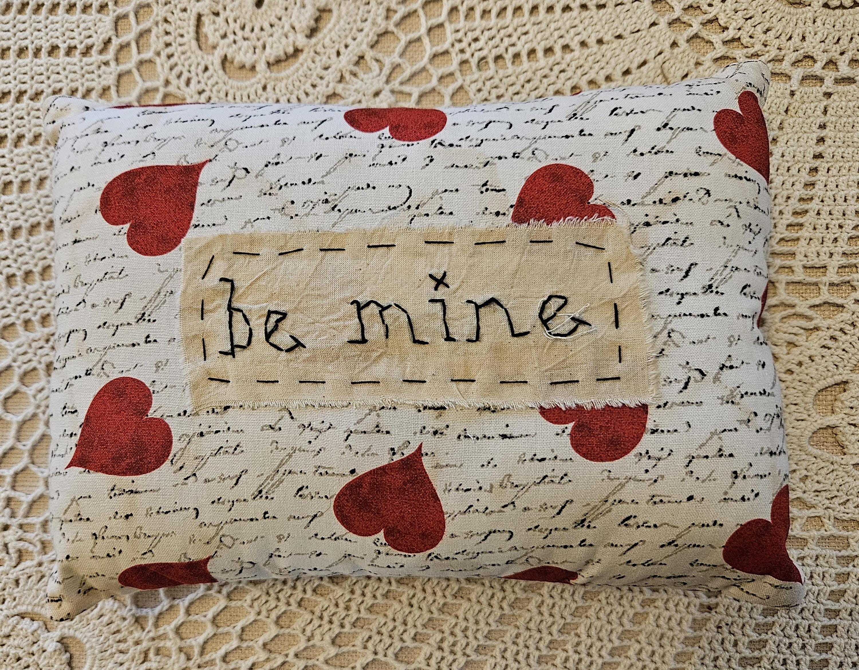 Be Mine Primitive Stitchery Valentine Heart Pillow ~ Farmhouse Decor ...