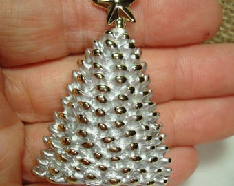 Christmas tree pin | Etsy