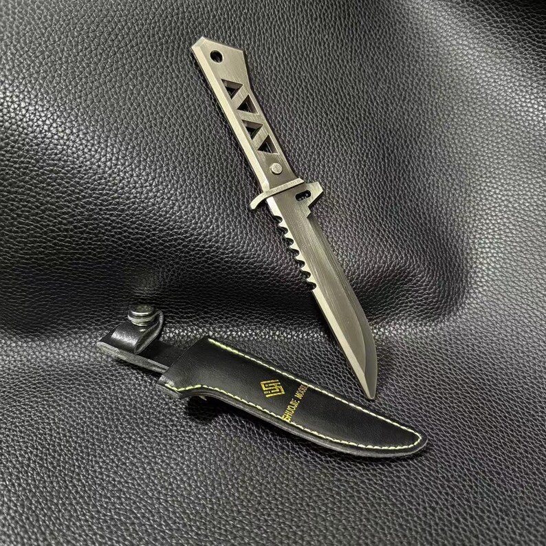 Valorant Karambit Knife – Realistic Rotatable Valorant Knife Toy ...