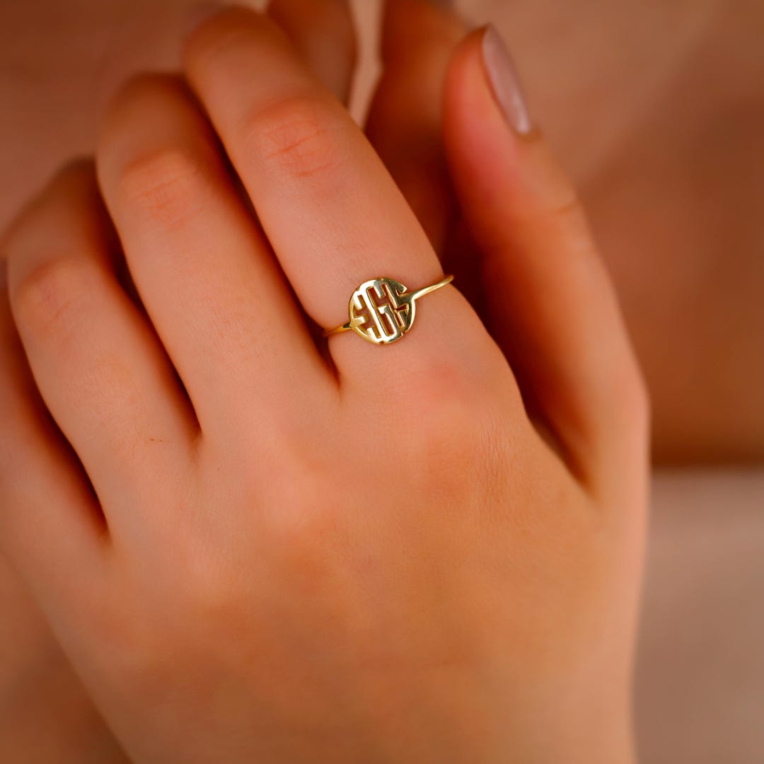 14K Gold Custom Circle Monogram Initial Ring, Monogram Minimal Lettered ...