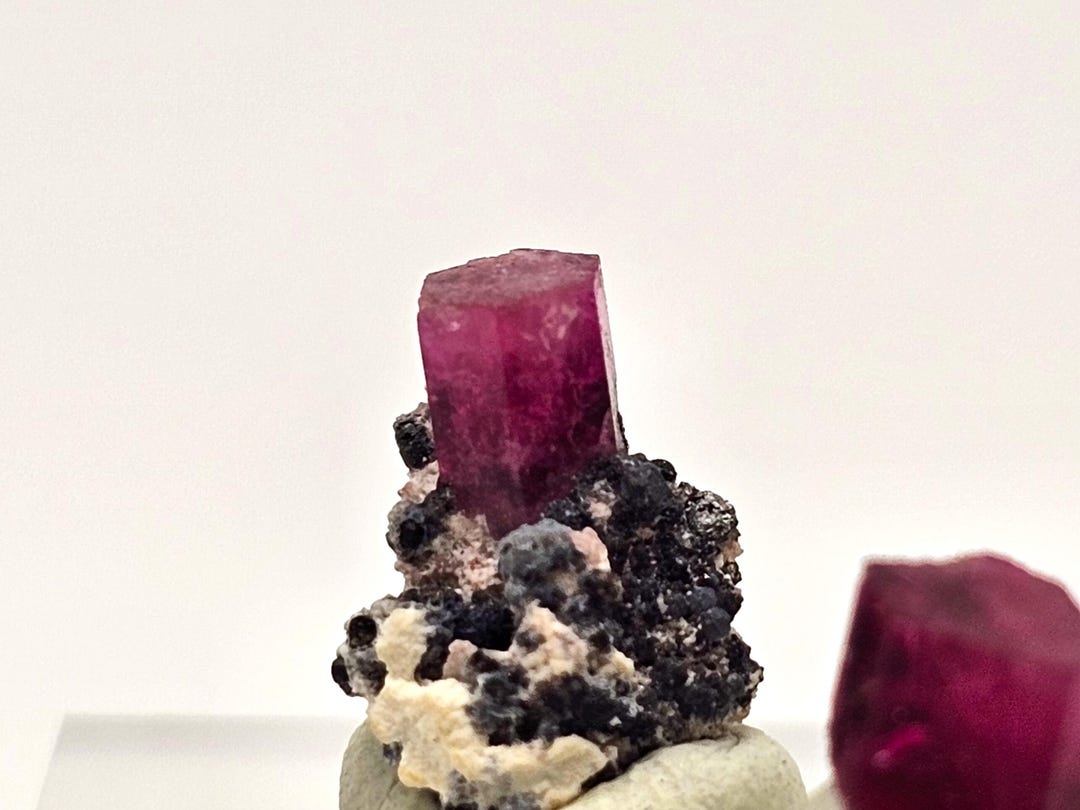 Rare Gem Bixbite Red Beryl Cluster From Utah 2x - Etsy