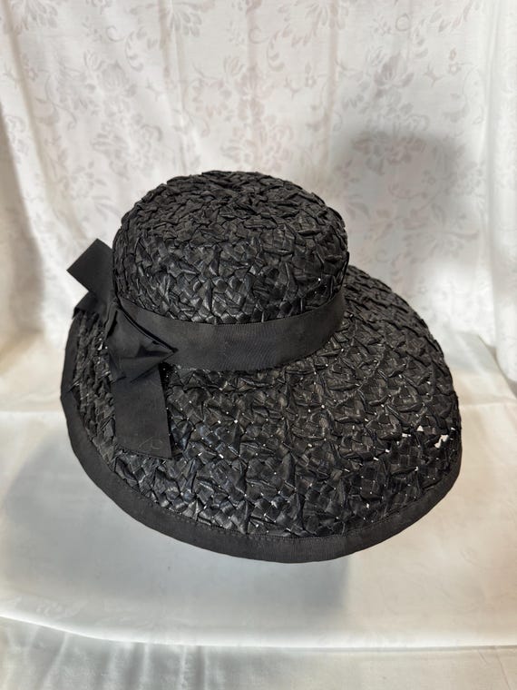 1950's Audrey Hepburn Style Black Crepe Hat - Gem