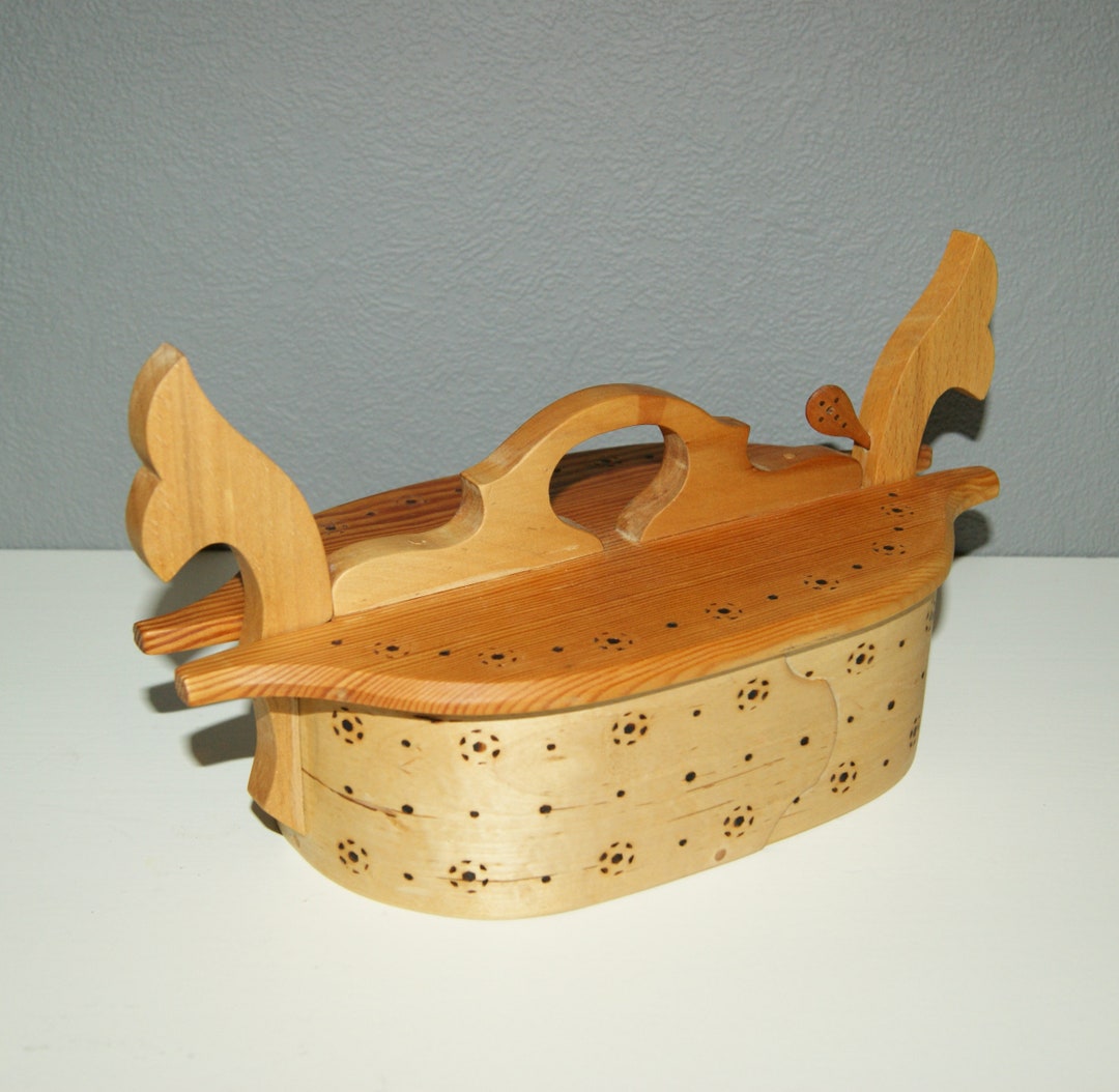 RARE Vintage Norwegian Pyrography Art Craft Folk Handmade Tine Box ...